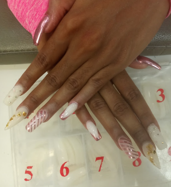 Queen Nails Salon - Best Nail Salon in Chicago